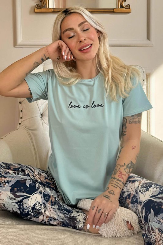Mint Love is Love Desenli Kısa Kollu Örme Kadın Pijama Takımı Kısa Kollu Pijama Takımı Pijamaevi